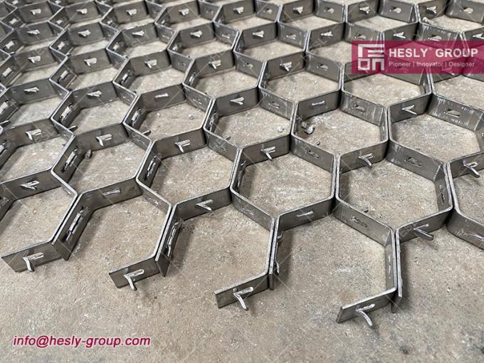AISI 321 Hexmetal Refractory Anchor | Offset Hexmesh with Lance ...