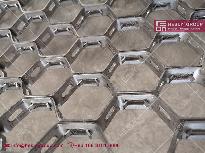 410S Hexagonal Mesh | 3/4" depth | 48mm hexagonal hole | Refractory ...