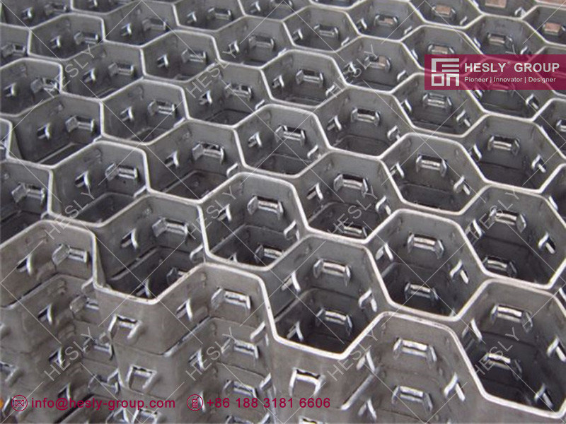 Hexagon Opening Hex mesh | Strip thickness 2.0mm | 25mm strip height ...