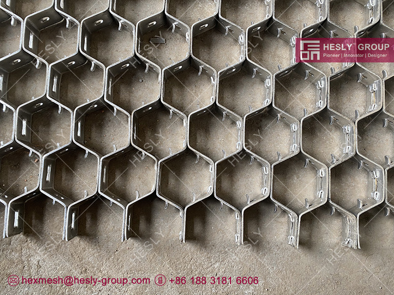 15mm height Hexmesh for refractory linings in flues | 960mm width | 304 ...
